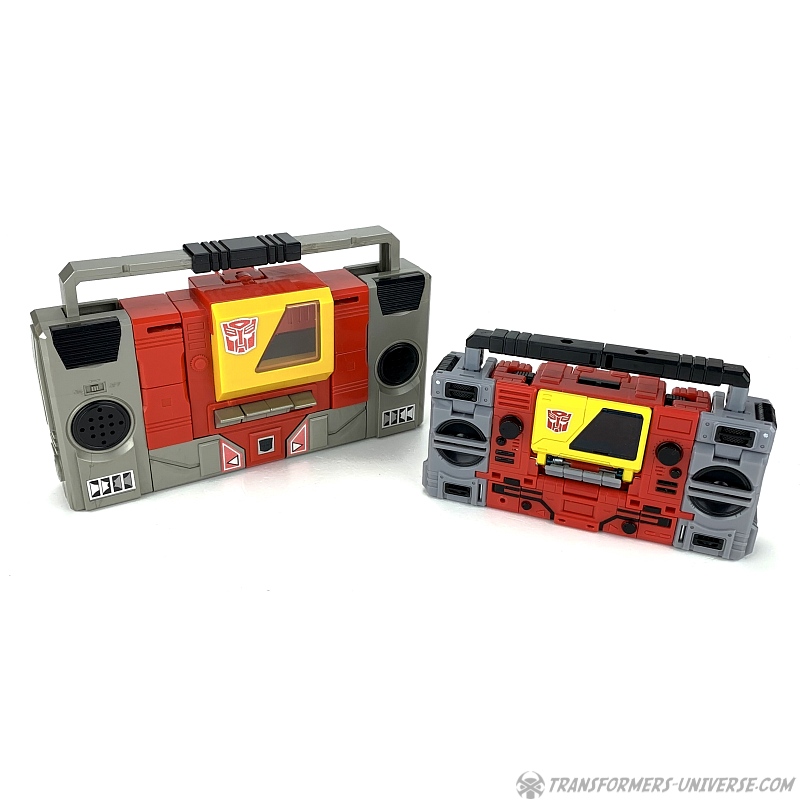 Legacy Blaster - Transformers Universe