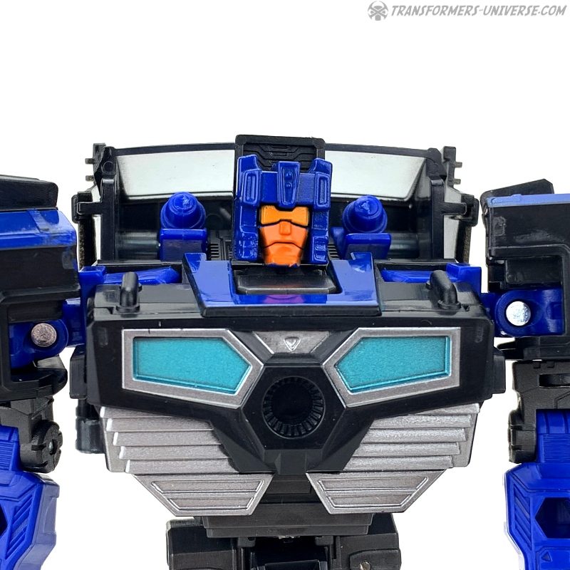 Legacy Crankcase - Transformers Universe